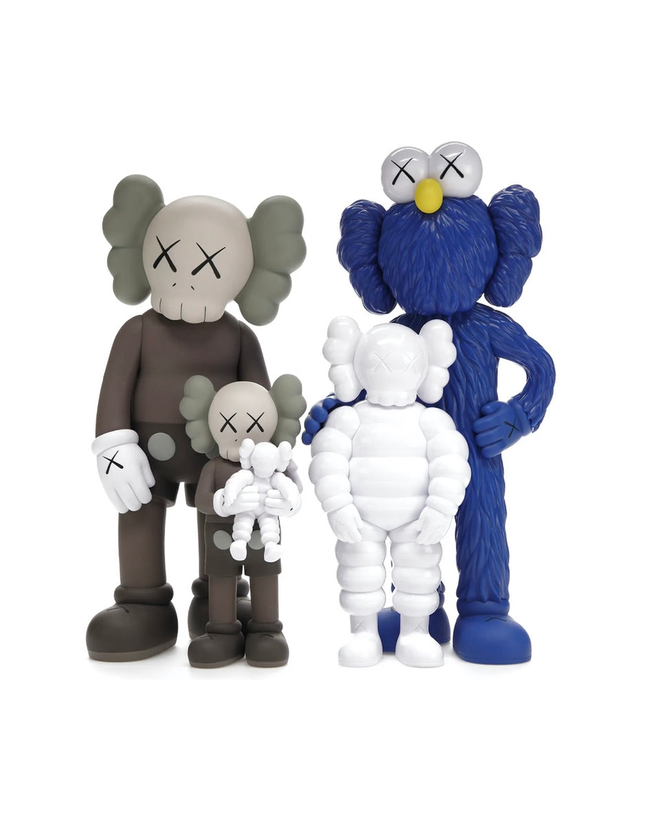 KAWS Family Figures – All That Glitters Is Old